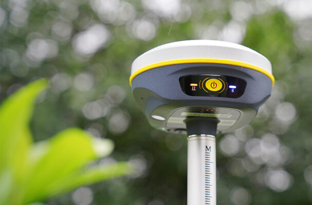 GPS Centimétrico SOUTH V2 AR GNSS IMU Kit Basico — Español